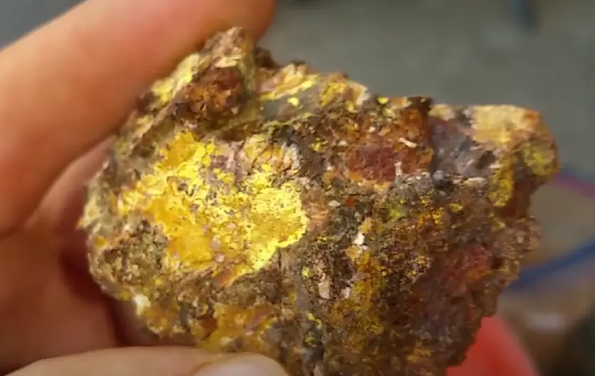 Does Gold Rust or Tarnish? | Red spots on Gold